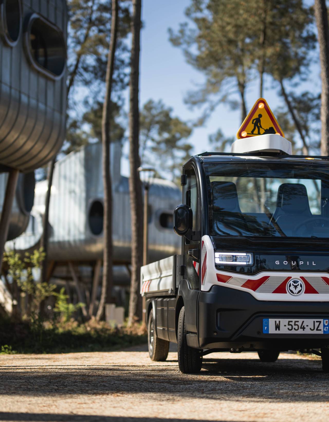 Adaptive and versatile electric utility vehicles - Goupil